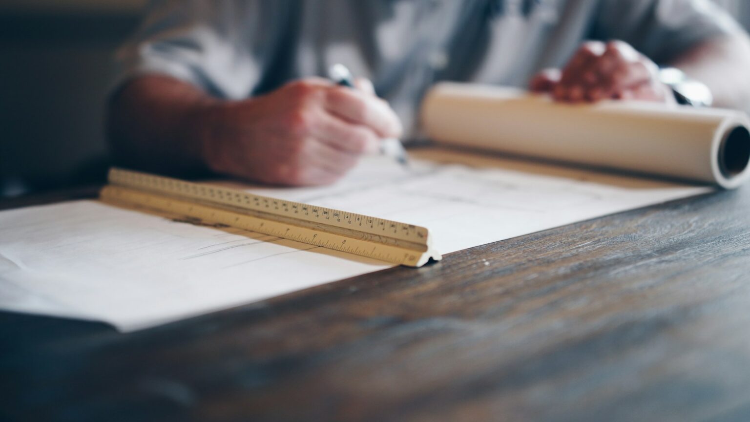 Geodet a určenie hraníc medzi vlastníkmi | expert-4u.com
